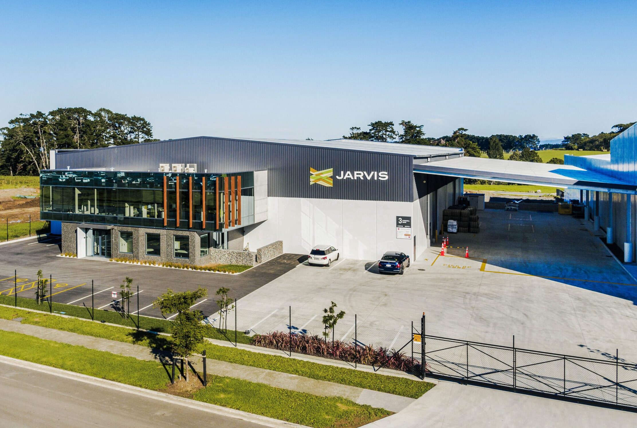 Tyremax Stonehill – Euroclass Design & Build